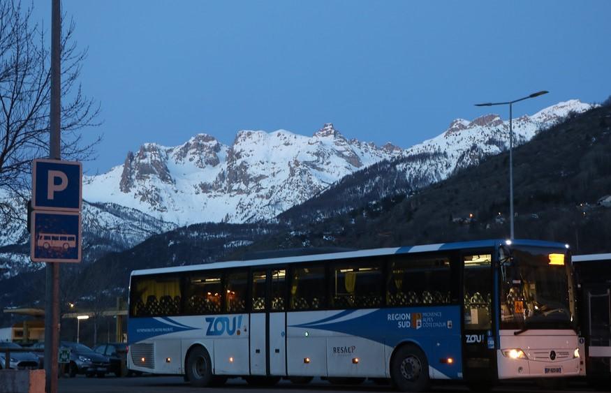 Line ZOU 76: Bus OULX Serre Chevalier Briançon
